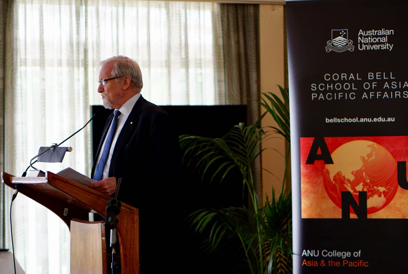 Gareth Evans on confronting Hun Sen - New Mandala