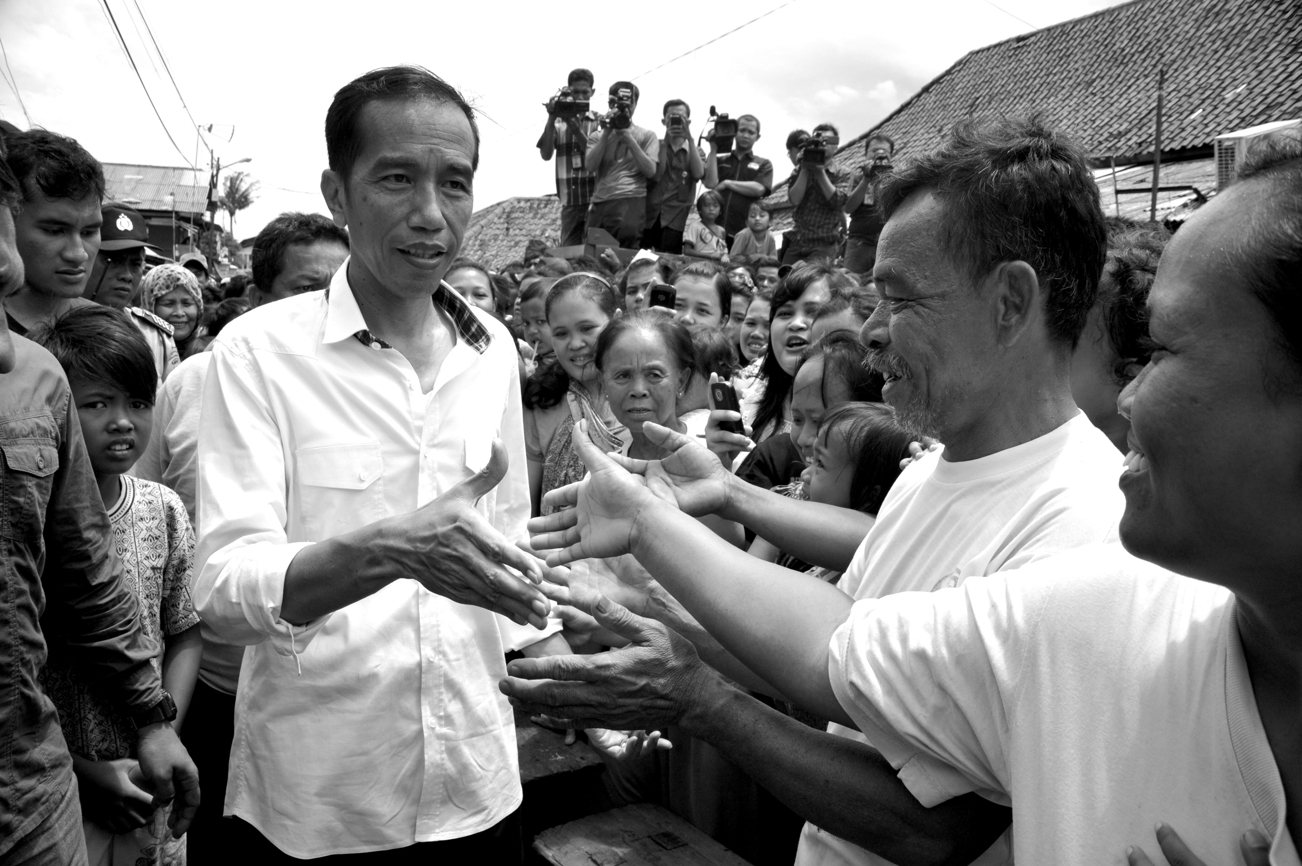 jokowi blusukan foto pemda dki - New Mandala