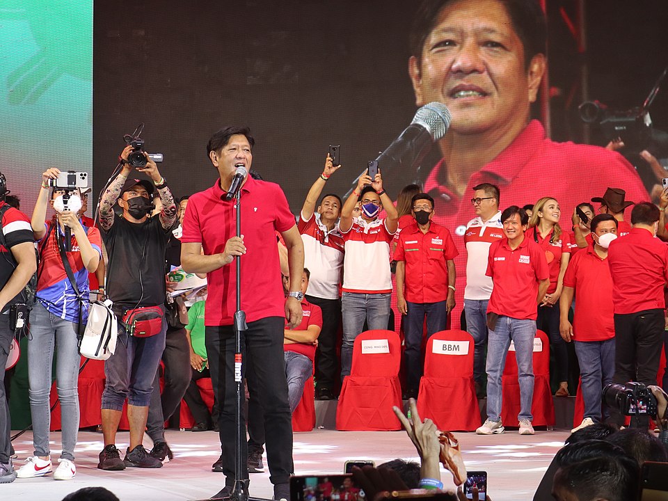 960px-BBM_Uniteam_rally_Batasan_Bongbong_Marcos_speech_lapit_(IBP_Road ...